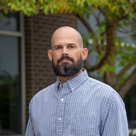 Joshua A Houghton Cet Benchmark Group