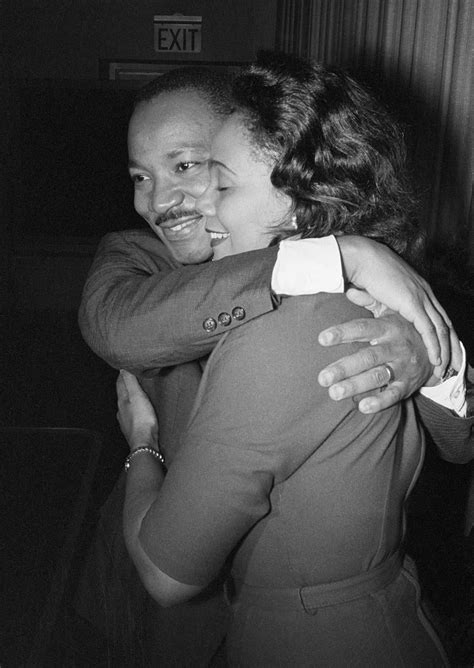 Monument Honoring Dr Martin Luther King Jr And Coretta Scott King Unveiled In Boston Cbs News