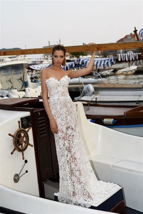 Полностью кружевное свадебное платье Armonia Pairek | Купить свадебное ...