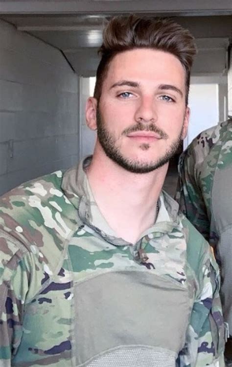 Pin By Marjorie Guthrie On Hot Army Men Men In Uniform Hot Army Men