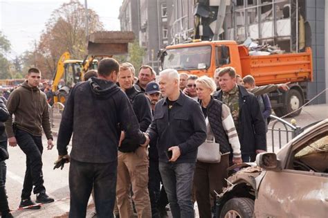 69 житлових будинків пошкоджено через ранковий обстріл Харкова Читайте на Ukr Net