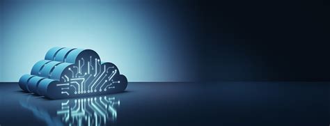 클라우드 기술 데이터 교환 및 저장 개념은 로고를 위한 빈 공간이 있는 진한 파란색 추상적인 기술 배경에 회로가 있는 디지털 클라우드 기호입니다 3d 렌더링 모형 클라우드