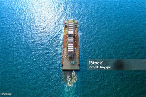 평면도 물류 및 운송 대형 화물선 석유 굴착 장치 부품 운송 공급망에 대한 스톡 사진 및 기타 이미지 공급망 공학 금속 Istock