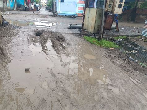 Immediately Stop The Shoddy Work Of Drainage Line And Road नांदेड शहरात होत असलेले ड्रेनेज