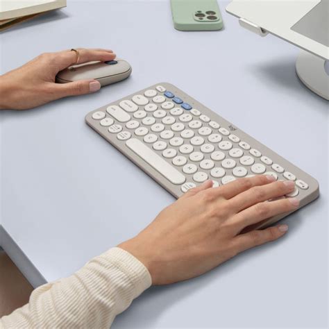 로지텍 코리아 Pebble 2 Combo 무선 키보드 마우스 세트 샌드 감도 깊은 취향 셀렉트샵 29cm