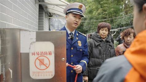 四川北路街道当火焰蓝遇上川北橙 消防救援辅导员进社区