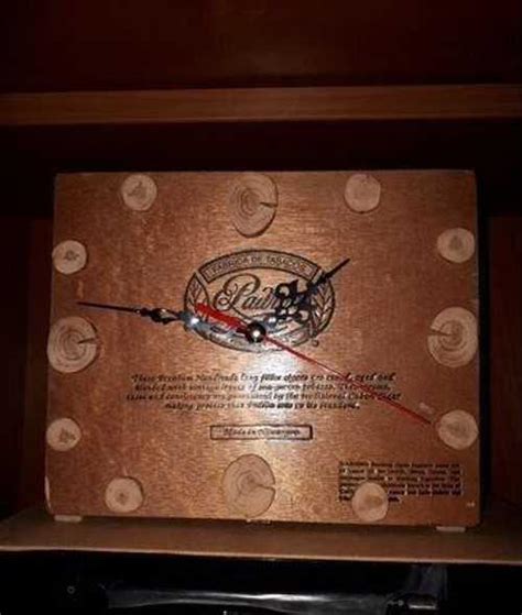 Часы деревянные настенные настольные купить Мебель и интерьер Festima Ru частные объявления