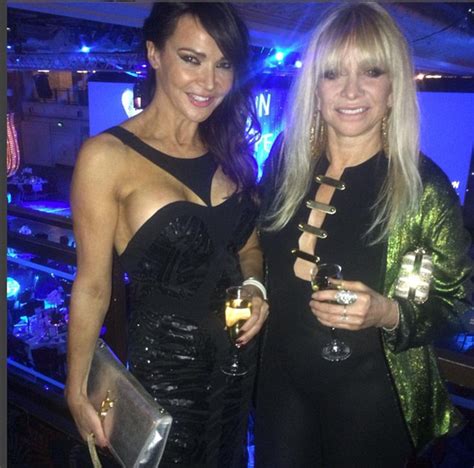 Lizzie Cundy Suffers Wardrobe Malfunction With Nip Slip Daily Mail Online