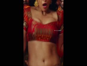 Regina Cassandra Sexy Dance Aznude