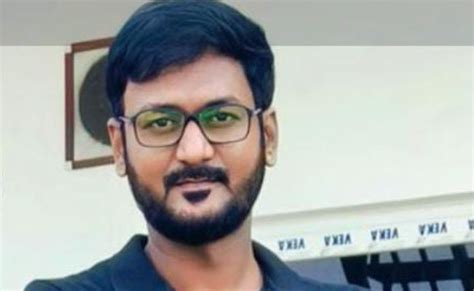 Journalist కూతురికి ఉరి వేసి తానూ చనిపోయిన జర్నలిస్ట్ Yogi Reddy Hanged His Daughter And