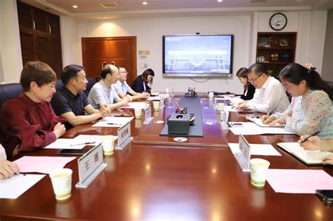 西安医学院附属商洛市中心医院一行来校交流座谈 西安医学院医院发展管理处