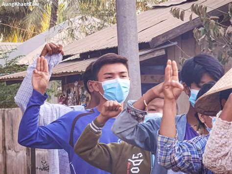 Khit Thit Media On Twitter ချင်းတွင်းမြစ်ကမ်းဘေးကျေးရွာများ သပိတ်စစ်က