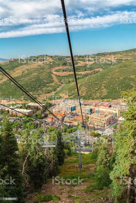 빈 체어 리프트의 전망과 오프 시즌 동안 유타파크 시티 스키 리조트 0명에 대한 스톡 사진 및 기타 이미지 0명 관광 미국 Istock