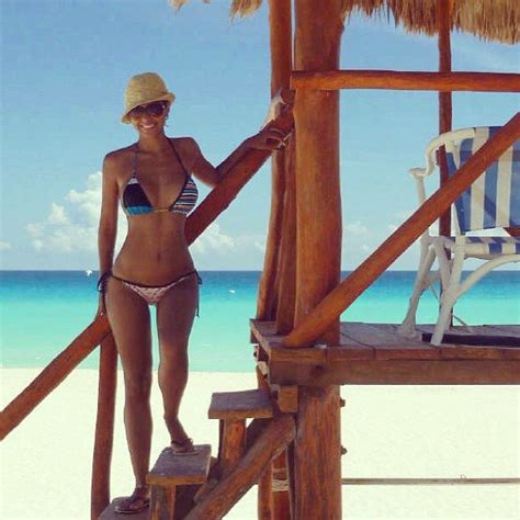 Naked Geraldine Pinzon Added By Pepelepu