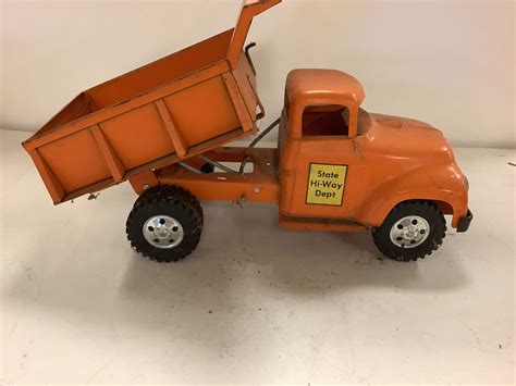 Lot Tonka Toy Metal Dump Truck