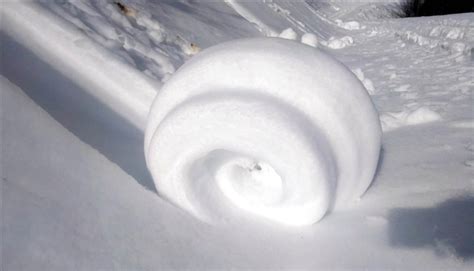 Fenomen I Rrallë Në Qytetin Turk Amasya Filmohen Rrotulla Bore