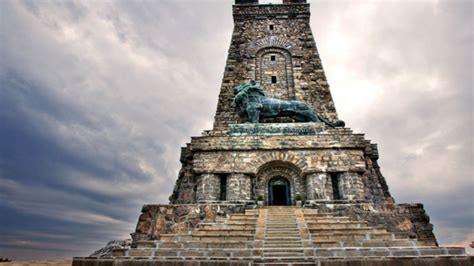 Чудо на 3 март За първи път показват реликва от Шипка Чудесата на България — Новини Стандарт