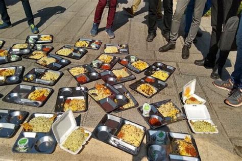 علت مسمومیت دانشجویان دانشگاه صنعتی اراک هنوز اعلام نشده است ایسنا