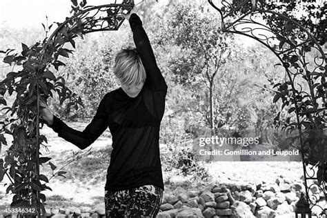 Robin Wright 2011 Photos And Premium High Res Pictures Getty Images