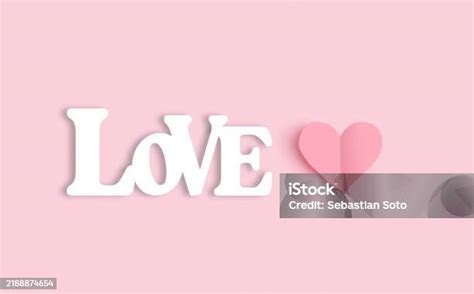발렌타인 데이 사랑 개념 또는 결혼식 날 분홍색 종이 심장과 사랑 상징으로 흰색 글자 텍스트 낭만적 인 관계 분홍색 배경 복사 공간 0명에 대한 스톡 사진 및 기타 이미지