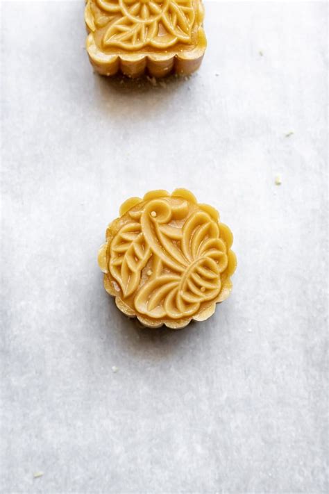 Traditional Mooncake Recipe With And Without Salted Eggs Cooking Therapy
