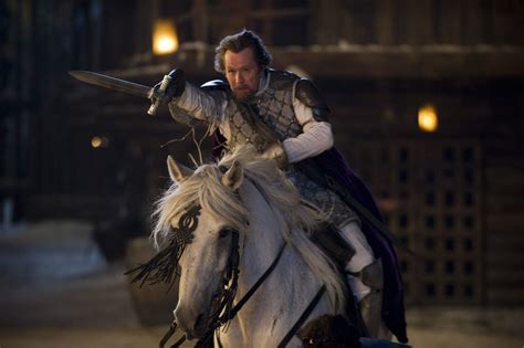 Красная Шапочка фильм 2011 — актеры трейлер фото