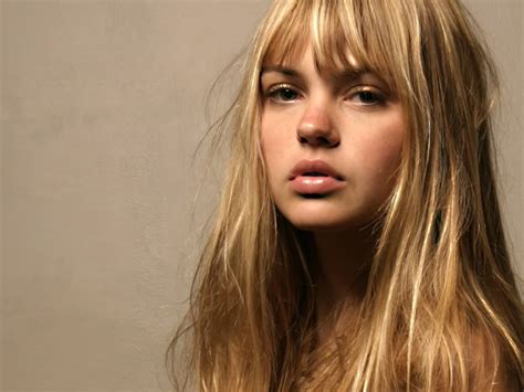 Aimee Teegarden Aimee Teegarden Good Hair Day Cut My Hair Face Hair Dream Hair Aesthetic