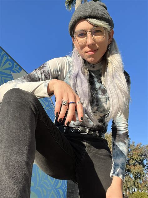 🖤hazel Big Gay🏳️‍⚧️🖤 On Twitter Pov Ur A Cool Lil Bug I Found 🐛🖤