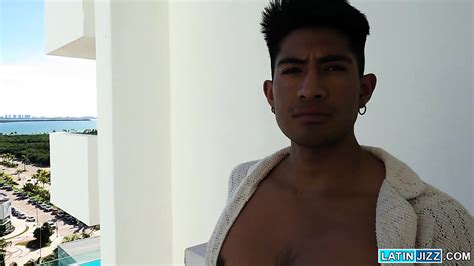 Hot Stud Alam Herrera Decides To Push His Boundaries