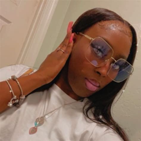 Kenyatta Thomass Amazon Page