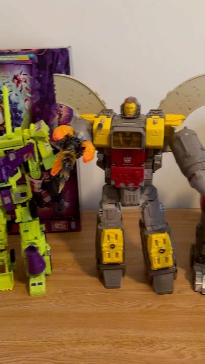 Transformers Titan Class Devastator Tripticon And Omega Supreme