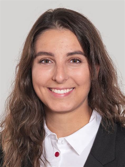 Sara Prete Schadenspezialistin Mobiliar Langenthal