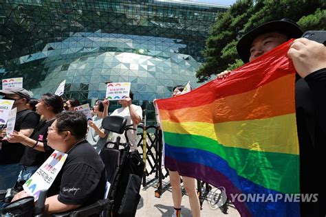 서울광장 불허에 을지로서 퀴어축제…곳곳 반대집회도 종합 나무뉴스