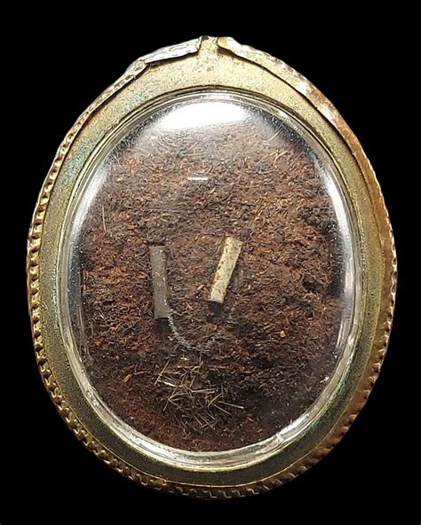 ล็อกเก็ต หลวงพ่อจ่าง วัดน้ำรอบ จ่าจีระสิทธิ์ พระเครื่อง พระแท้ Webpra เว็บ พระ คอม