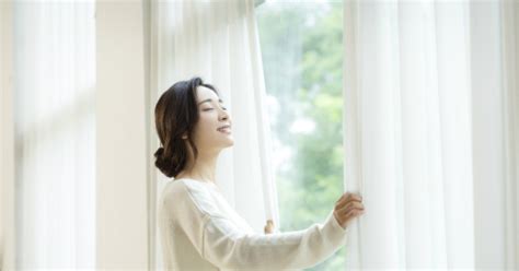 생활팁 환기 어려운 겨울철 집안 공기 관리법