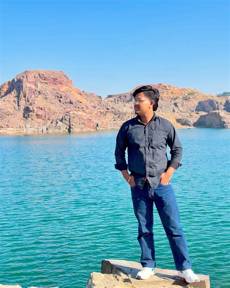 Yash Yadav Yashhyadav01 • Instagram Photos And Videos