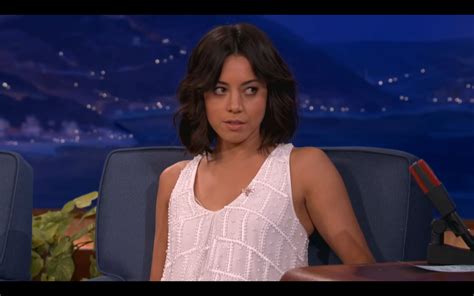 Aubrey Plaza Masturbates