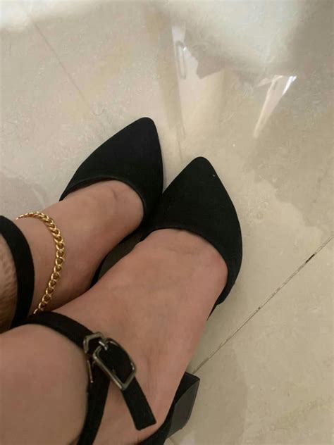 وقتی عشقت در مورد کفشی که قراره پیشت بپوشه نظر میخواد