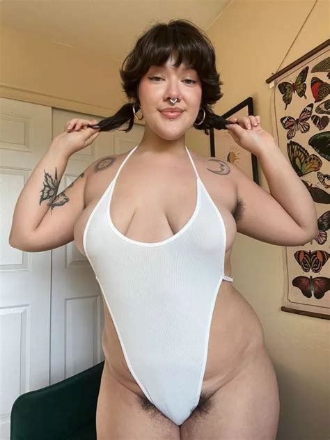Millionaire OnlyFans Star Hasnt Shaved Or Worn Deodorant In More Than