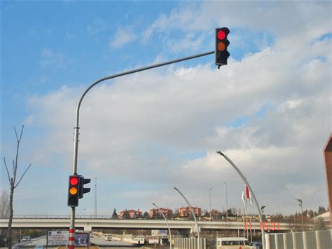 Traffic Signal Mast Arm Pole Lighting Equipment Sales