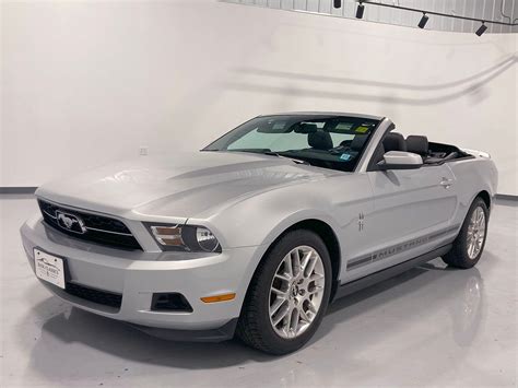 2012 Ford Mustang V6 Basil Classics