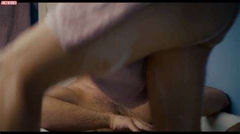 Naked Annika Marks In The Sessions