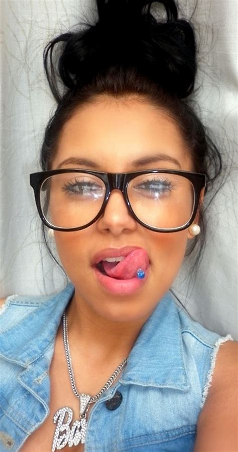 Hot Hipster Girls Barnorama