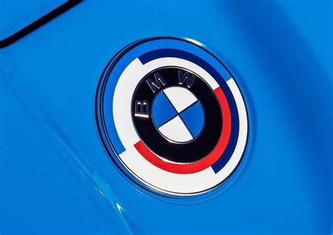 New M5 Colors Available & Classic BMW Motorsport Emblem Coming