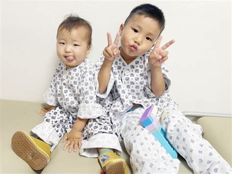 БНСУ ын Бучон Сэжон эмнэлэгт төрөлхийн зүрхний гажигтай Монгол хүүхдүүдийг эмчилжээ Isee Mn