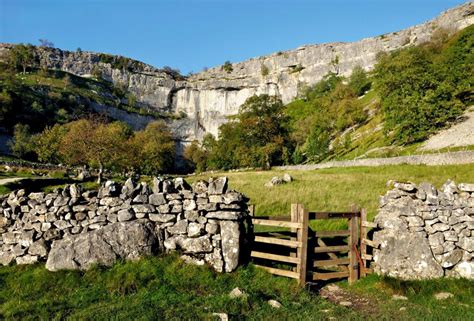 Pennine Way Self Guided Holidays — Contours Walking Holidays