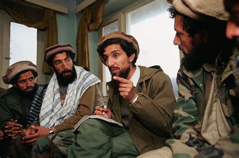 Великите авантюристи Ахмад Шах Масуд последният защитник на Афганистан Chr Bg