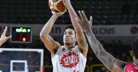 개인과외 받는 에드워즈 골칫덩이가 복덩이로