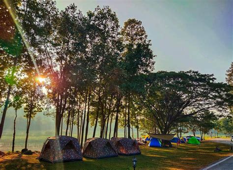 Photo Gallery กางเต็นท์สุดชิลริมอ่างเก็บน้ำที่ “อุทยานแห่งชาติแม่ปืม