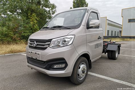 图长安跨越王X1 112马力 4X2 车厢可卸式垃圾车 国六 汇强车辆 BSQ5031ZXXSCG6 实拍图片 1136318 卡车之家